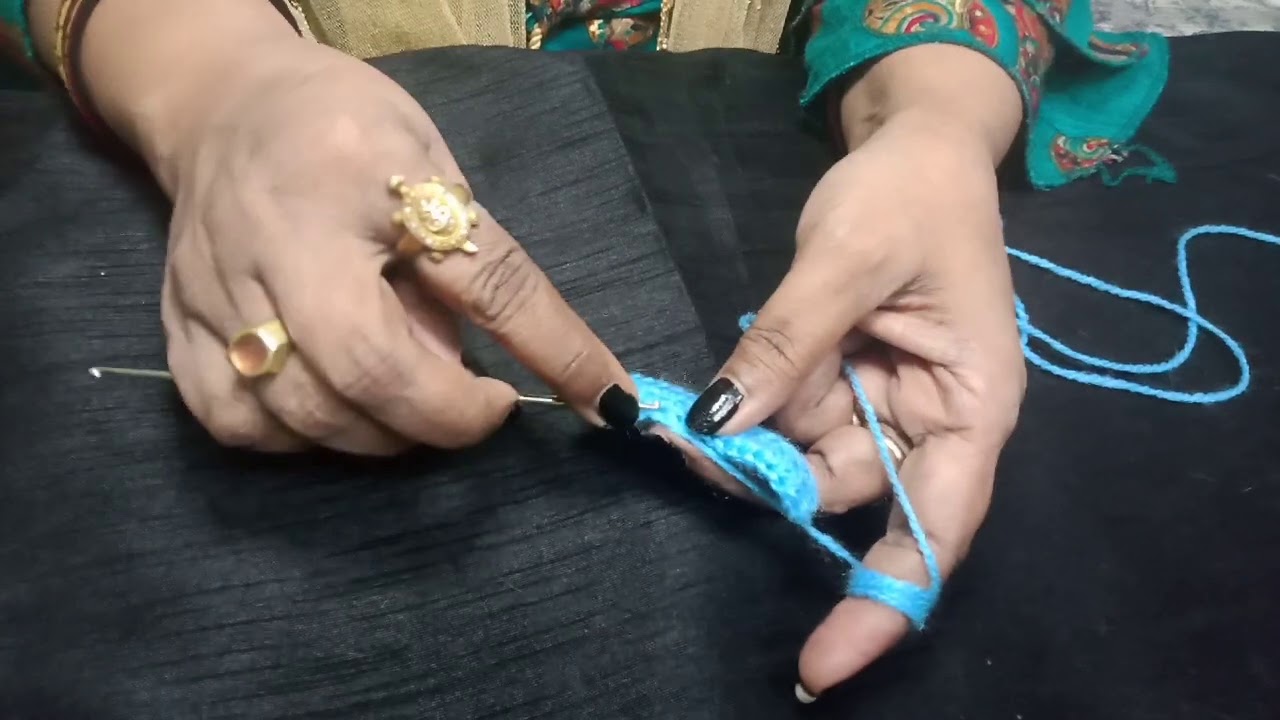 Half Double Crochet (karoshiya) - YouTube