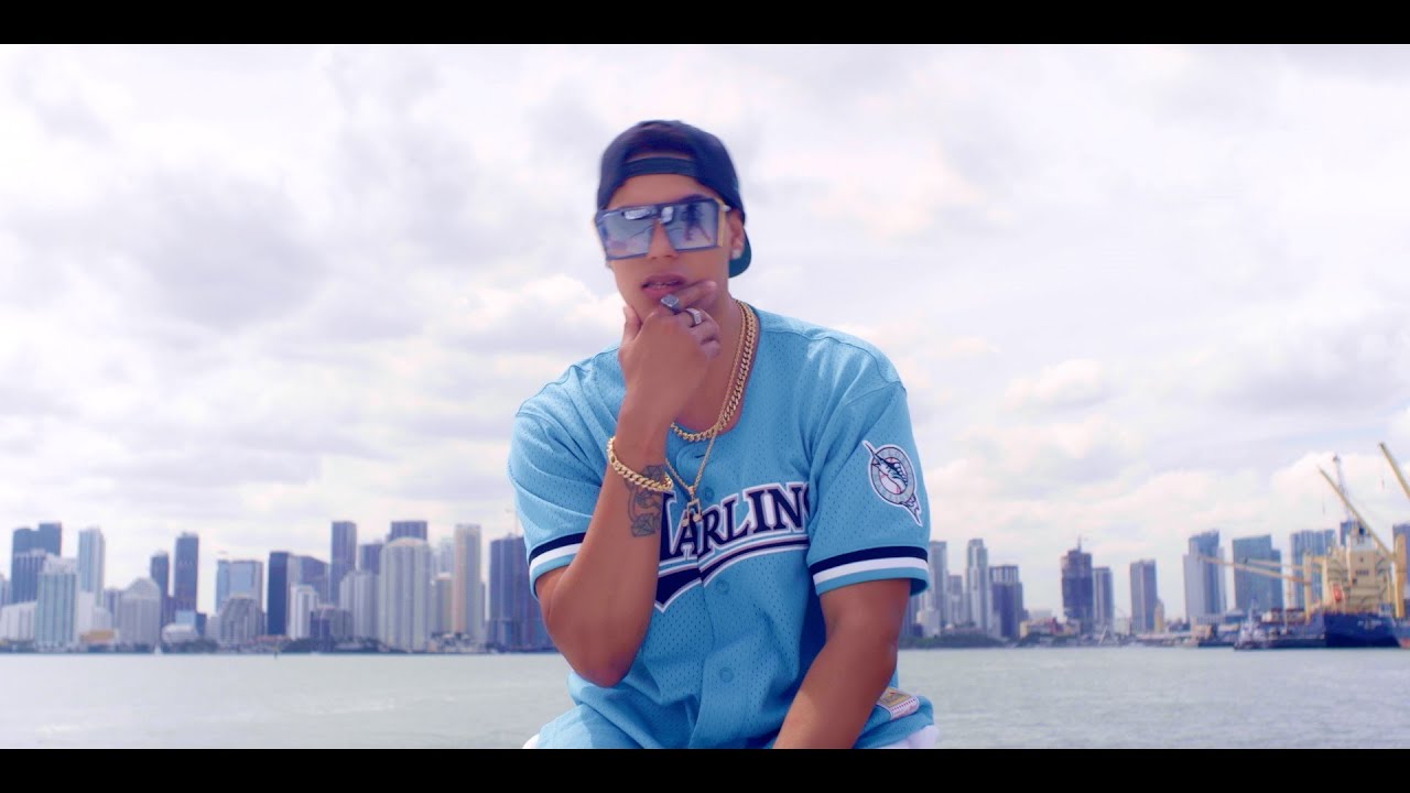Luciente - En Miami (Video Oficial) - YouTube