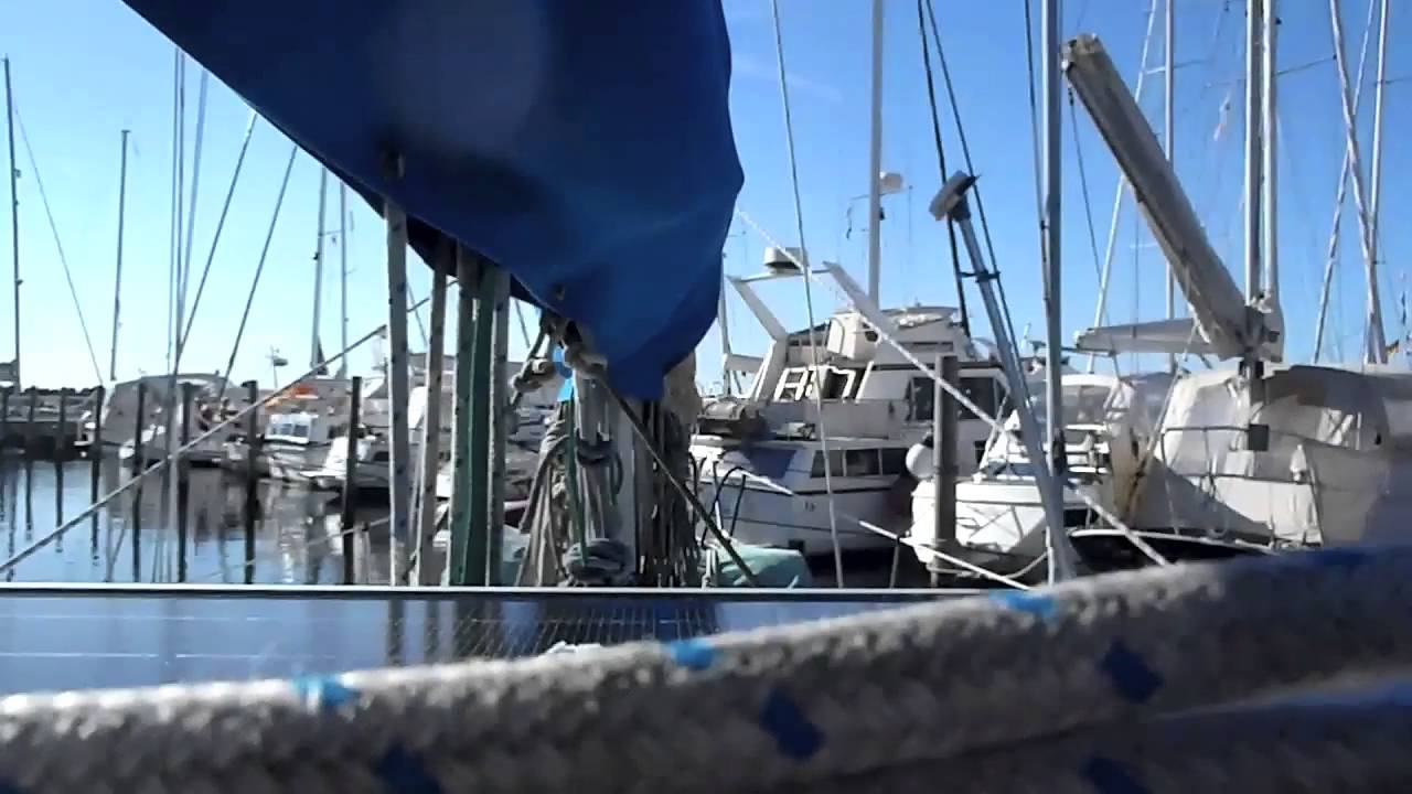 Sailboat docking in a crowded harbor. Video 57 - YouTube