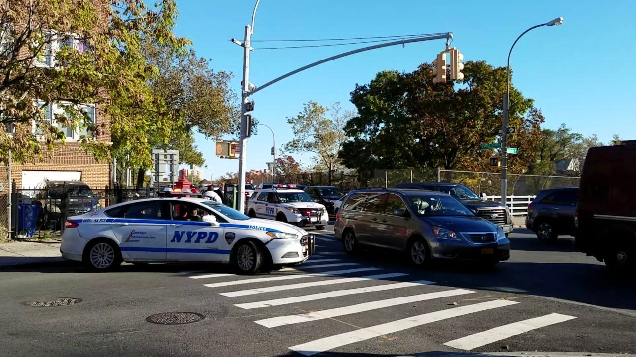 NYPD SRG Convoy Of 10 Plus Cars Responding In The Bronx, NYC - YouTube