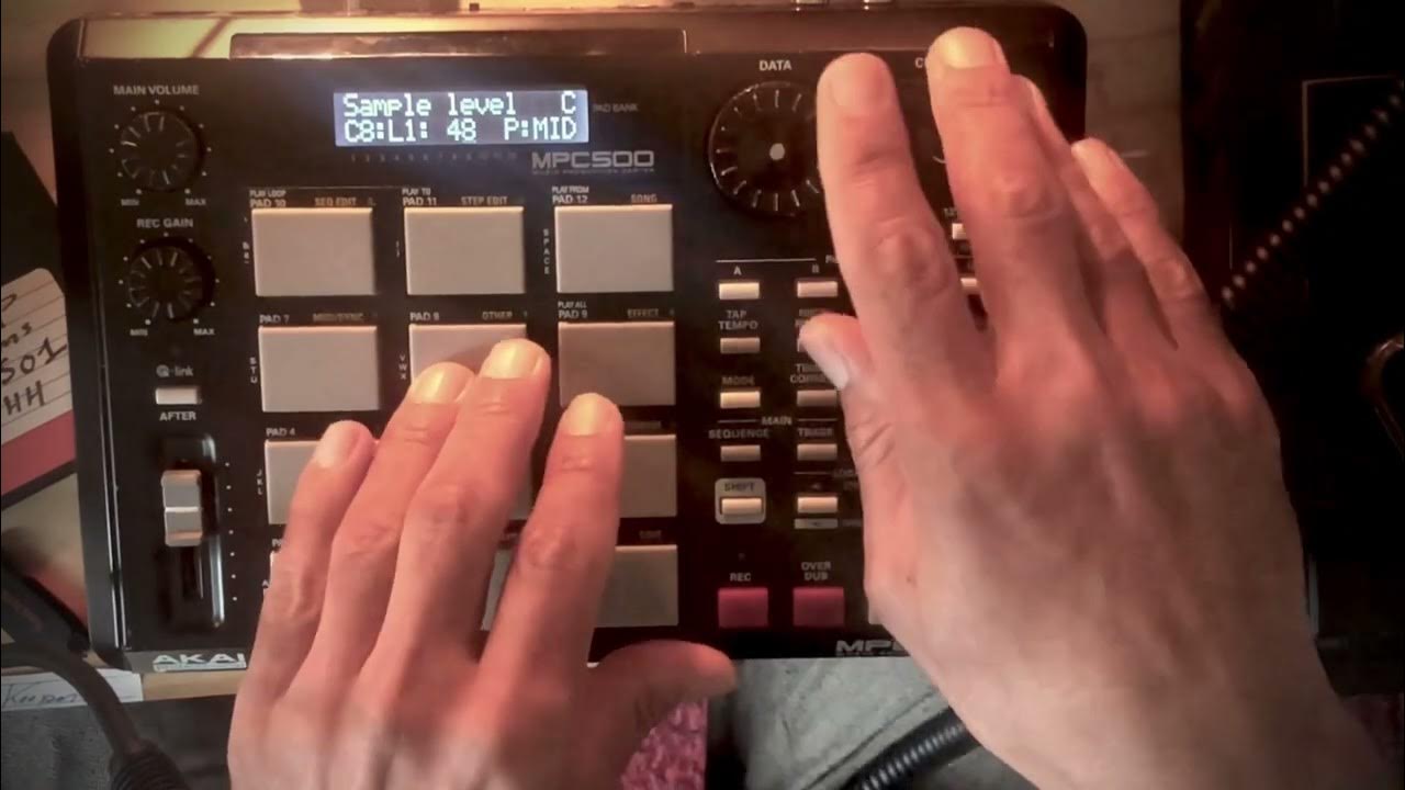 From 4-Bar Loop to Full Song: MPC 500 Beat Organization - YouTube