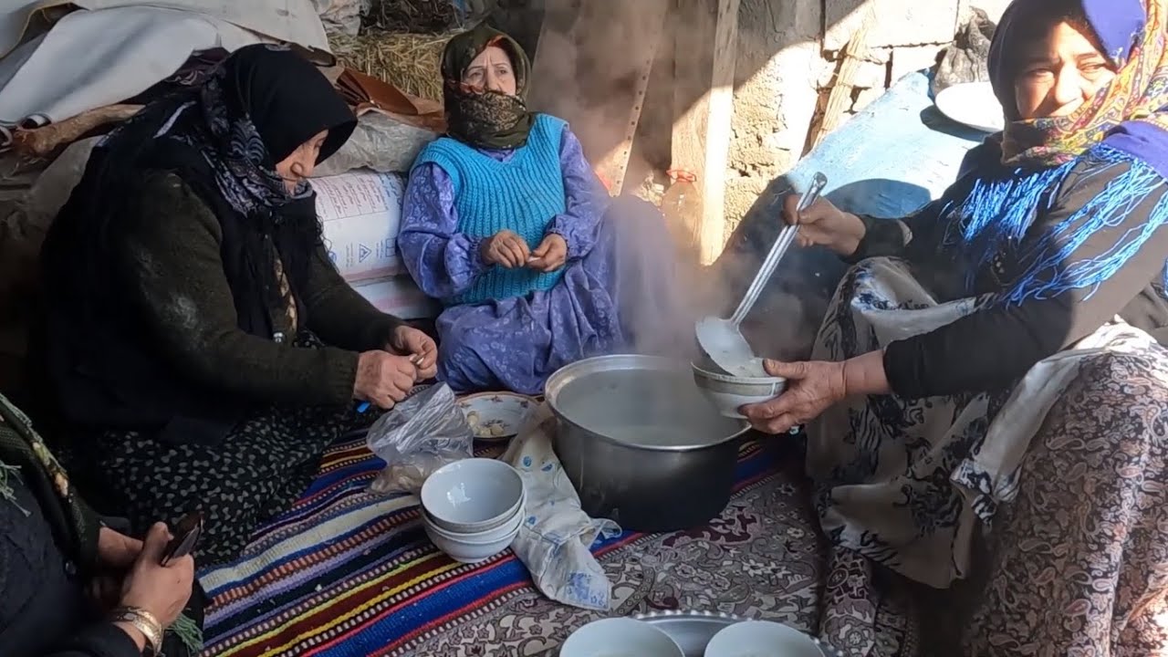 Cooking a traditional soup called Ash Dogh (Iran 2023) - YouTube