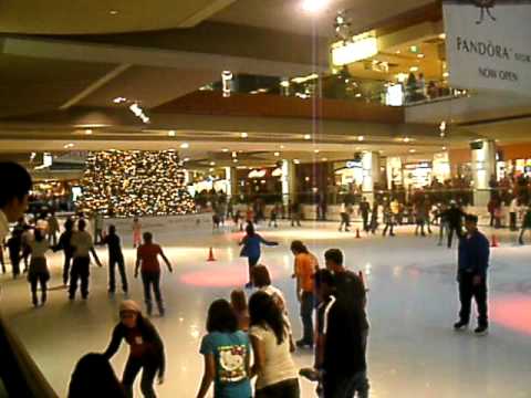 Ice Skating in Houston Galleria Mall - YouTube