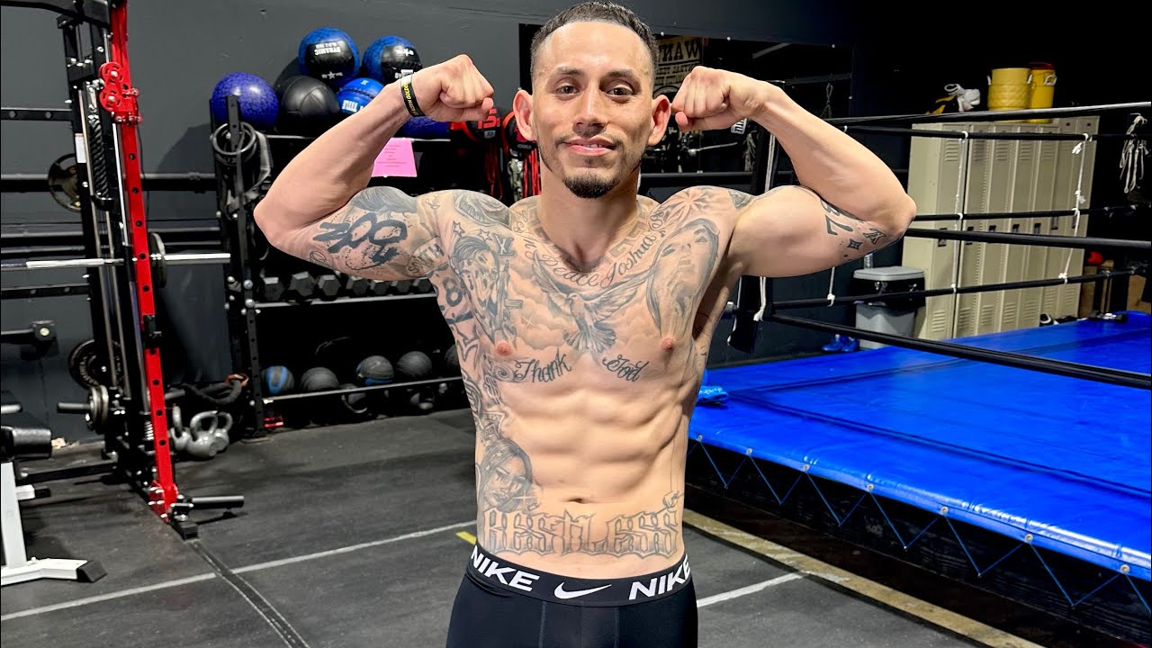 Golden Gloves Champion - YouTube