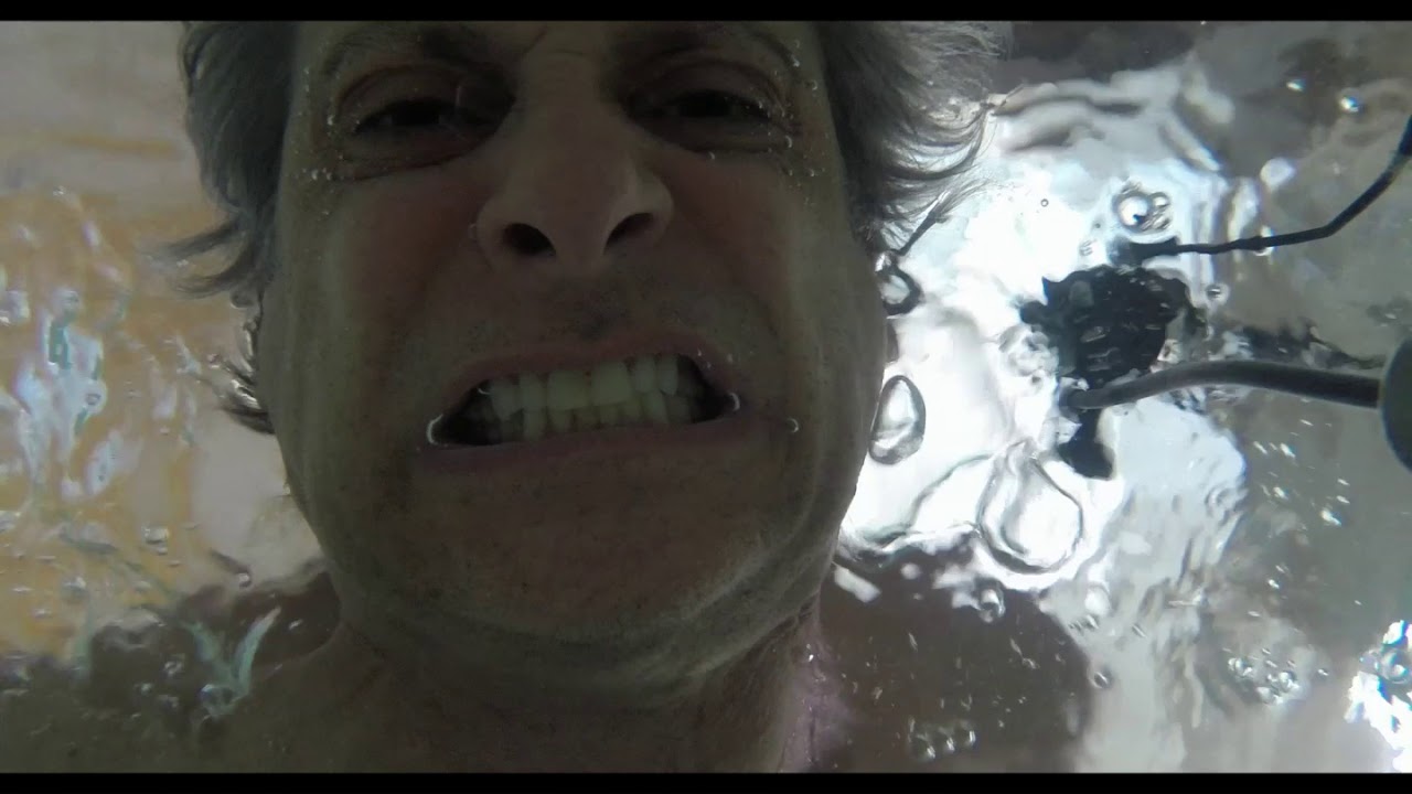 How to (and not to) record an Underwater Scream - YouTube