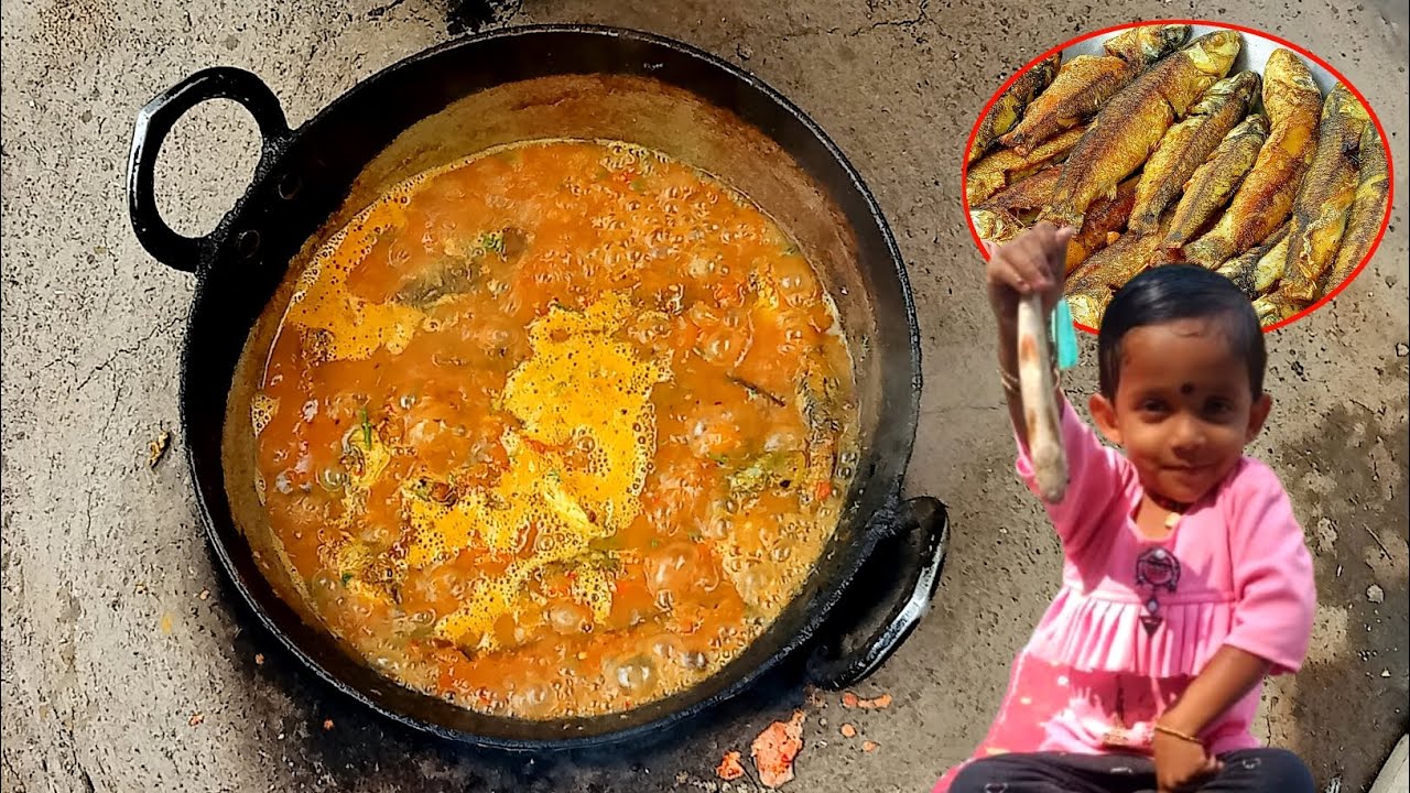 SMALL RUHI FISH | village style small ruhi fish cooking | Indian ...