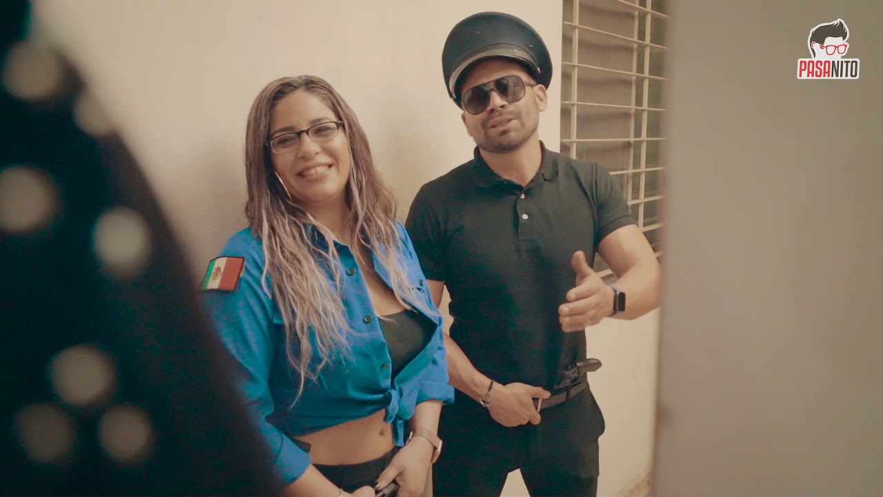 Asi son los policias en mi pais- Tuchi - YouTube