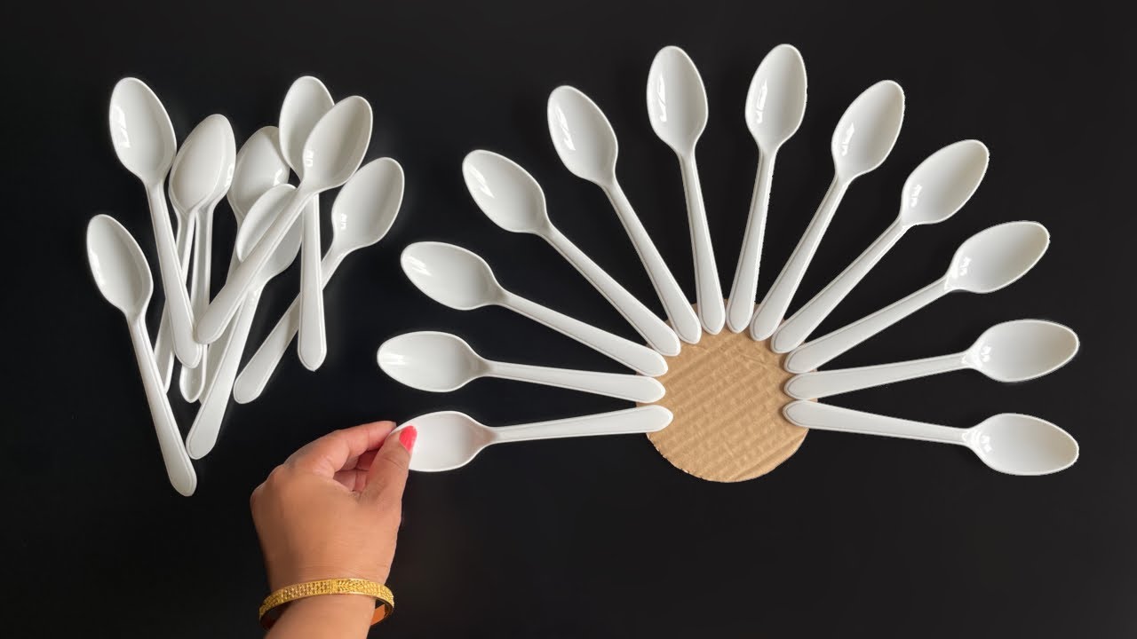 Beautiful Wall Hanging Craft Using Plastic Spoons / Paper Craft For ...