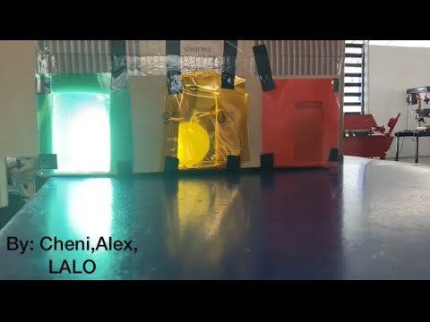 Homemade traffic light with arduino - YouTube