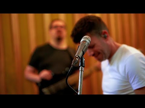 Sebasthián León - Todo esta Bien /Sesión en vivo (Official video) - YouTube