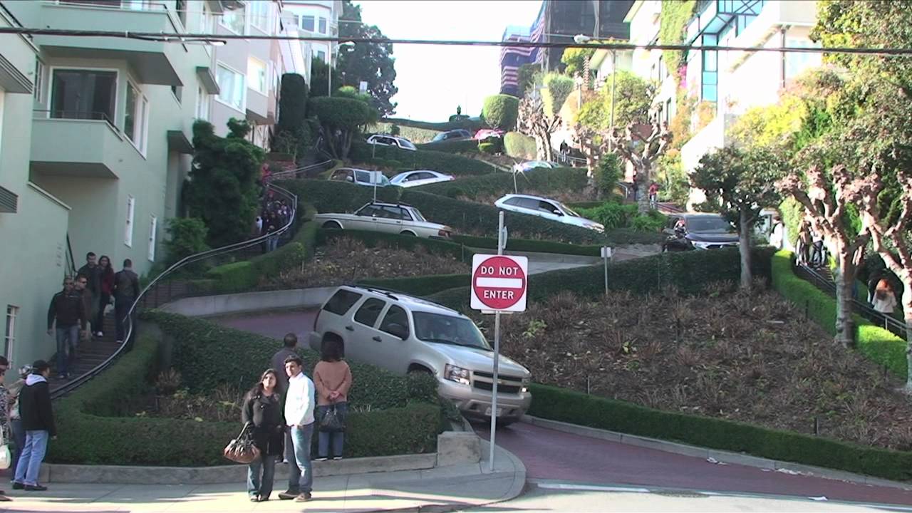 Lombard Street (The Crookedest Street in the World), San Francisco ...