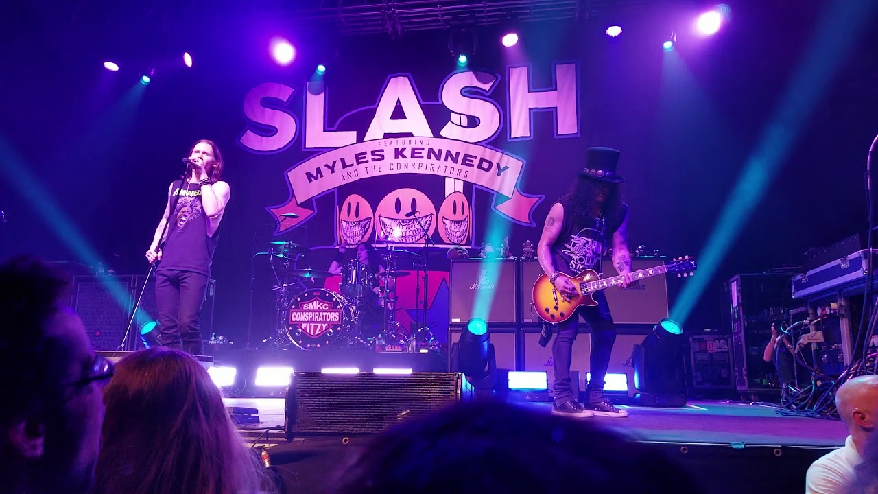 Slash ft. Myles Kennedy - "Driving Rain" Live @ Electric Factory 10/10 ...