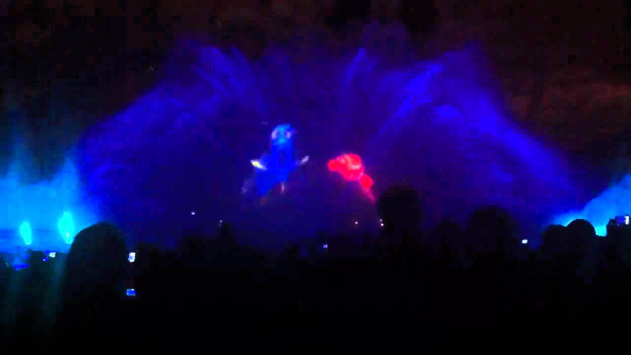 World of Color nemo - YouTube