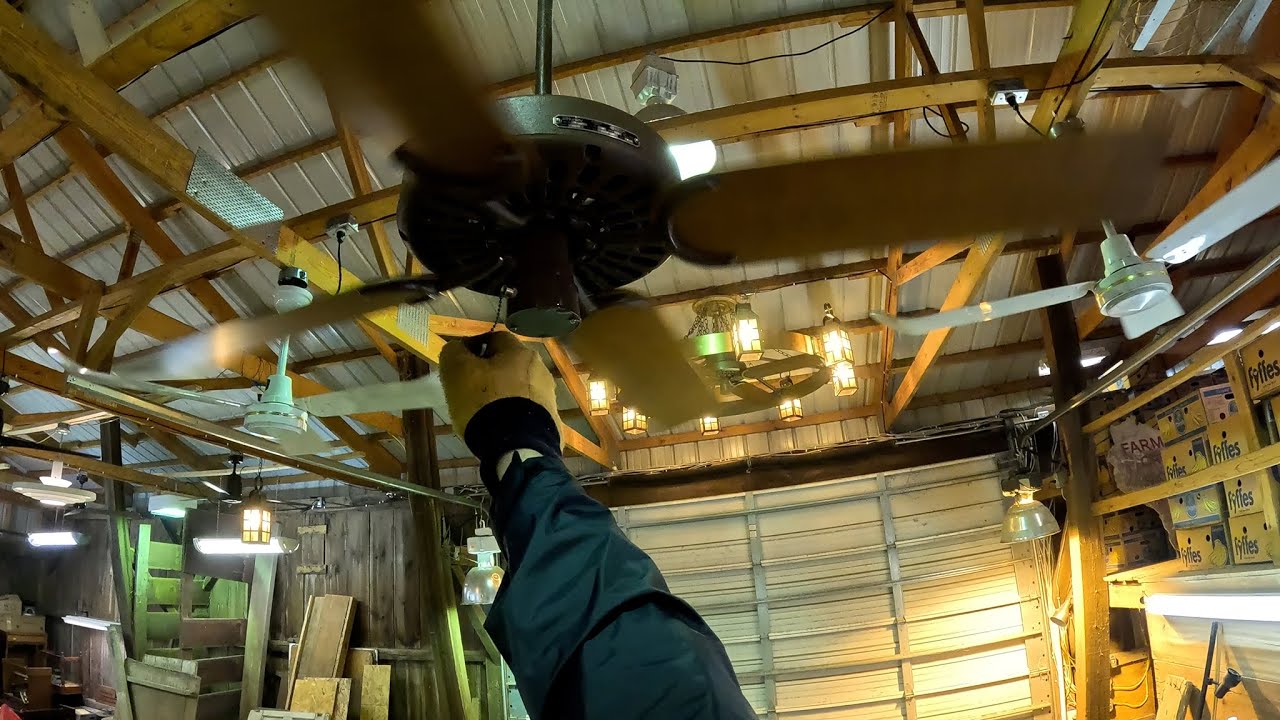 Testing a Hunter Original Ceiling Fan - YouTube