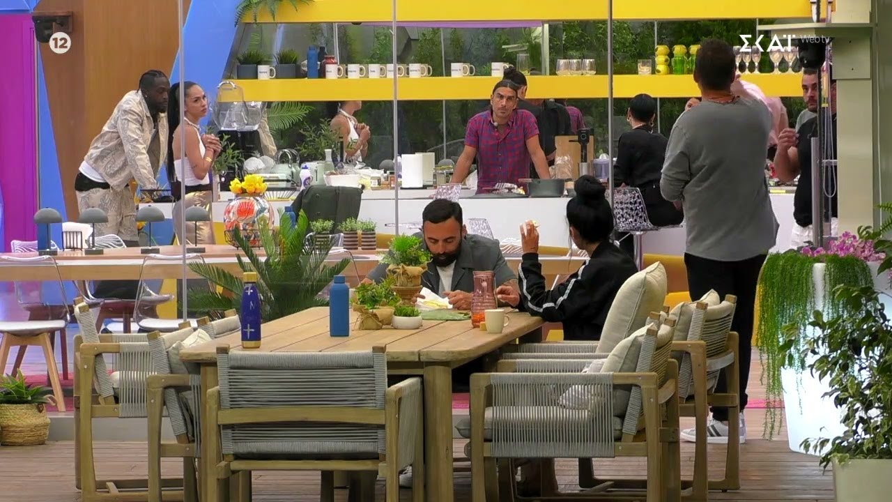 Χρήστος Γκ.:«Θα γίνει χαμός αυτή την εβδομάδα» - Χρήστος Ντ.:«Είστε ...