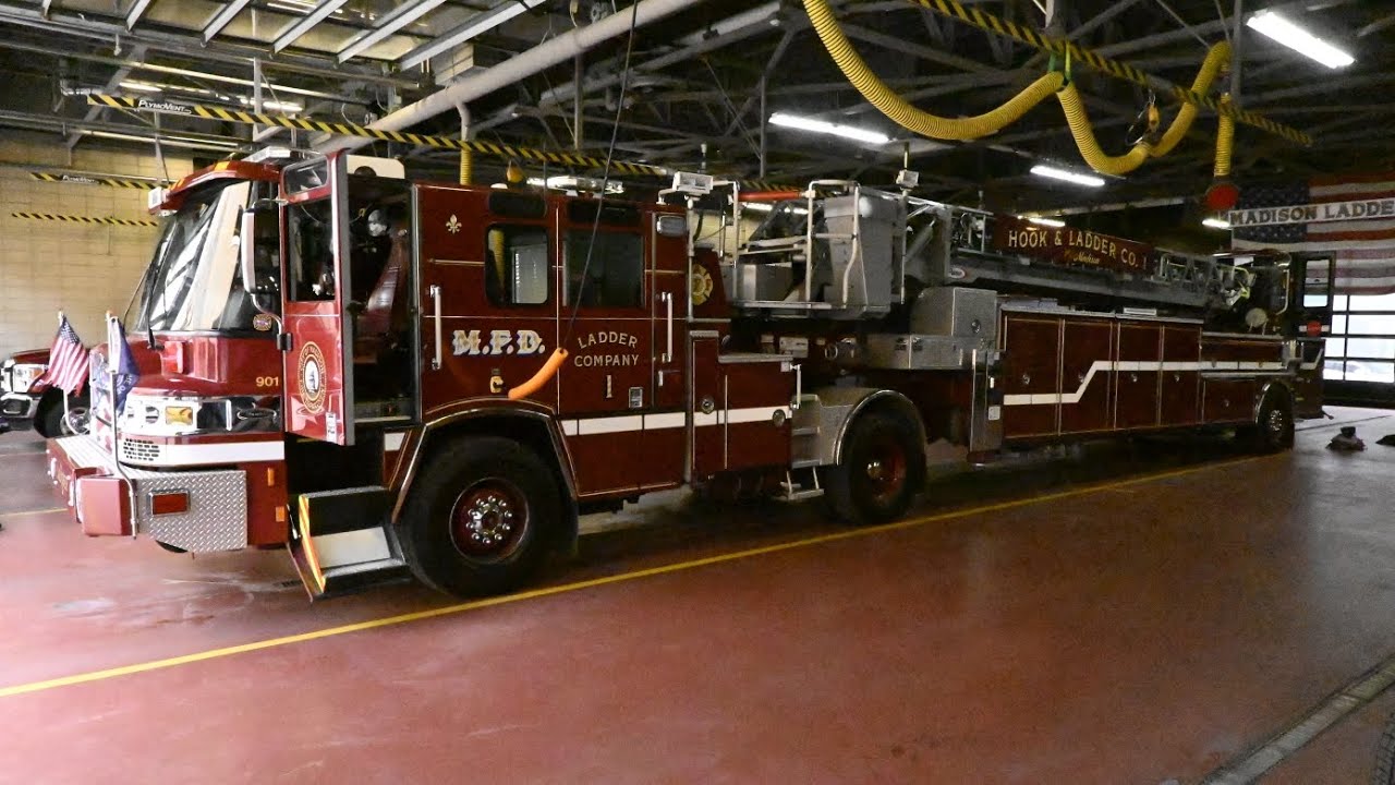 (Fire) Madison Fire Department Car 31 and Ladder 1 responding - YouTube