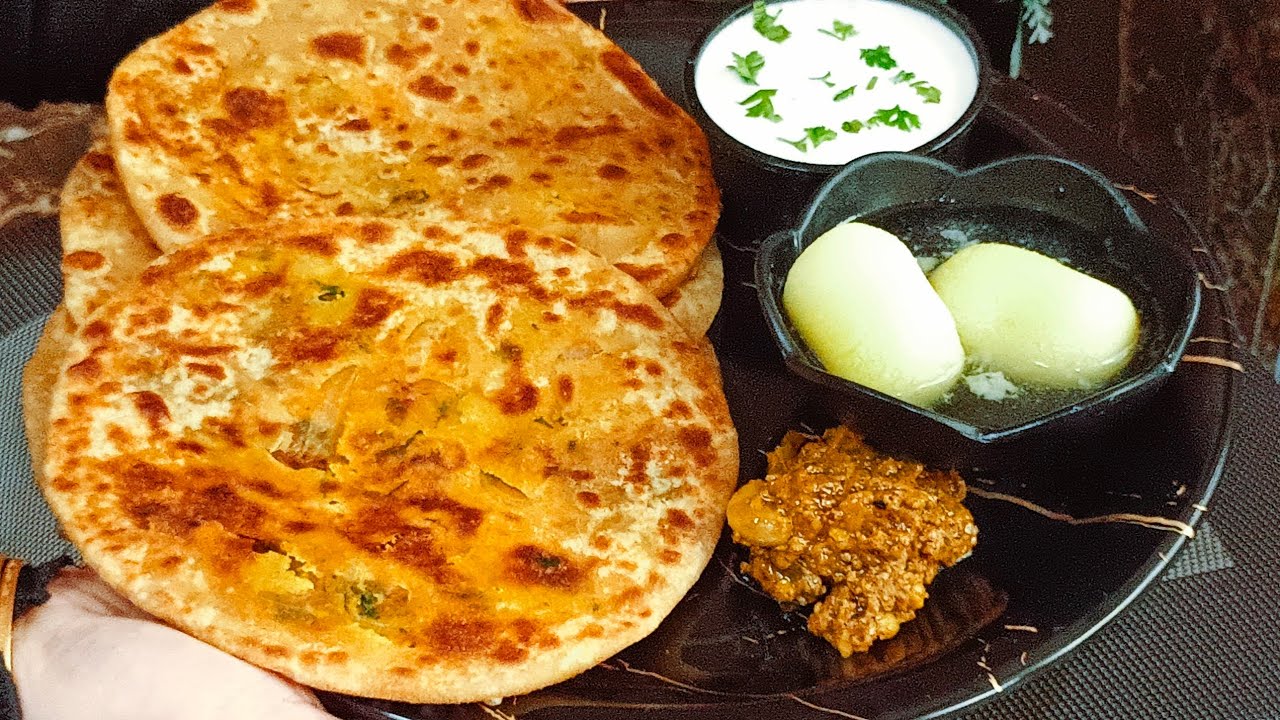 Rajasthani Besan Aur Pyaz ka Paratha||Bilkul New Style ka Paratha ...