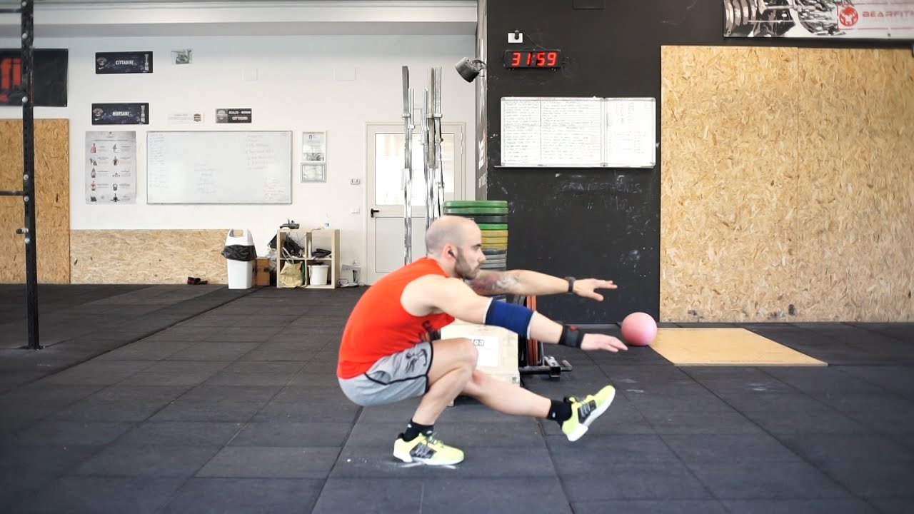 Pistol Squat Tutorial - YouTube