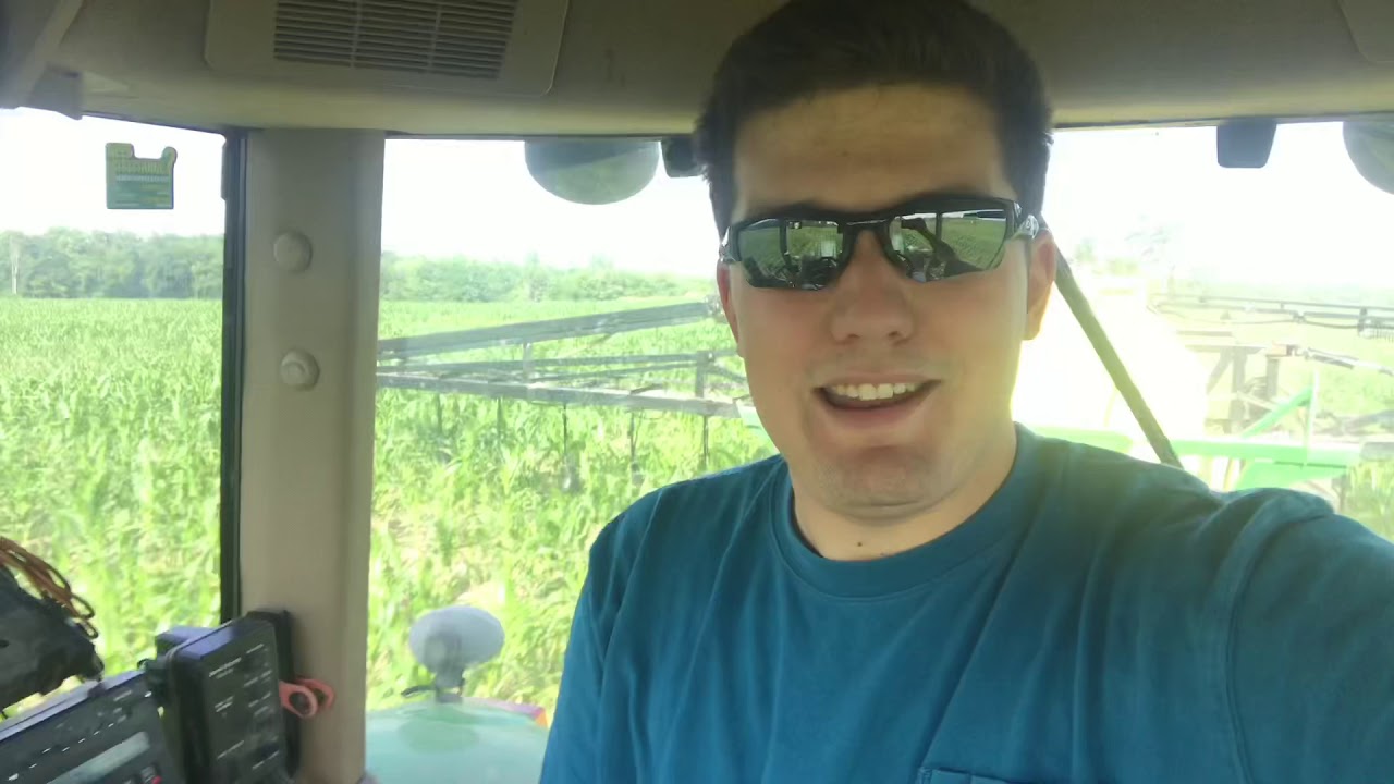 John Deere Y-Dropping Corn - YouTube