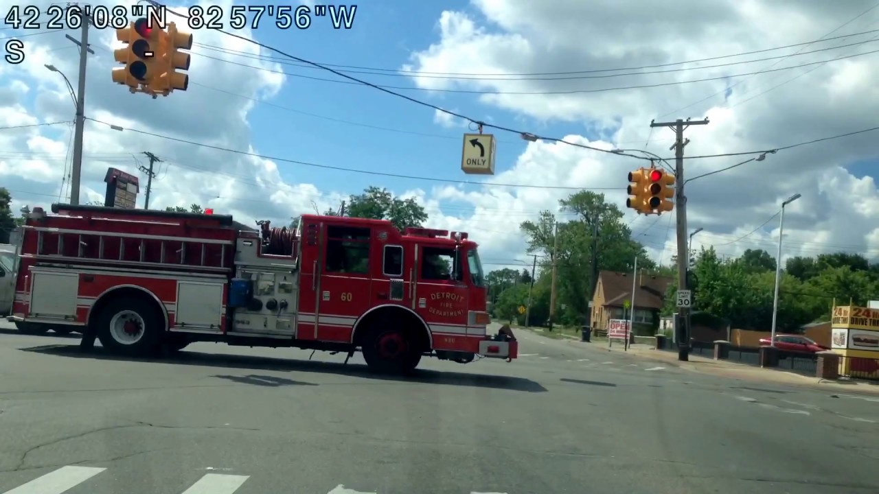 Driving in Lodge Freeway (M-10), Detroit and Interstate 696 - YouTube