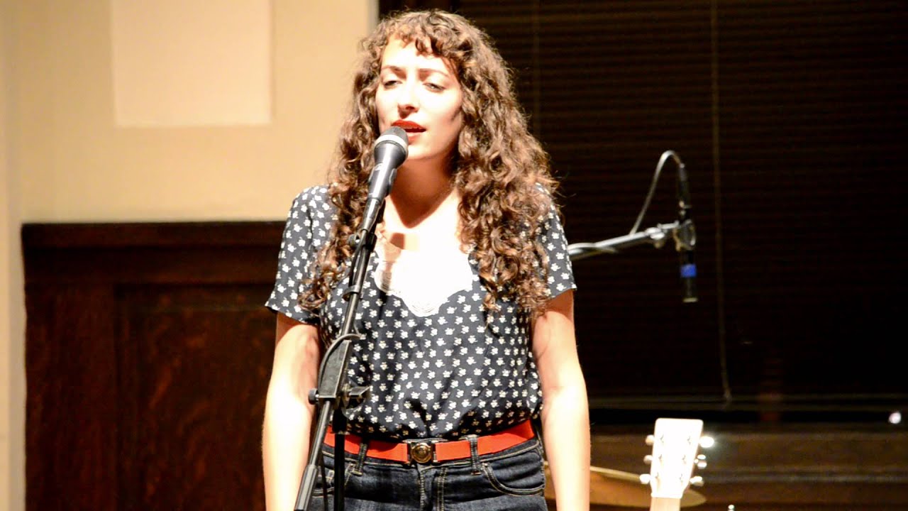 Rosi Golan - Seeing Ghosts (Live) - YouTube