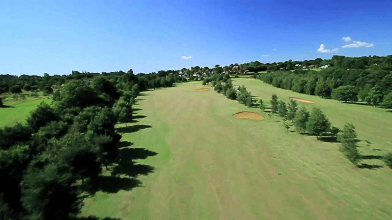 Hole 9 Bletchingley Golf Club - YouTube