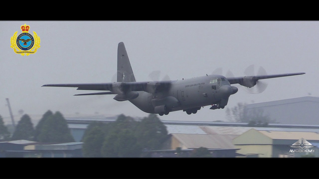 TUDM I NO 14 SKN & NO 20 SKN I MERDEKA FLYPAST 2019 I AVGEEKMY - YouTube