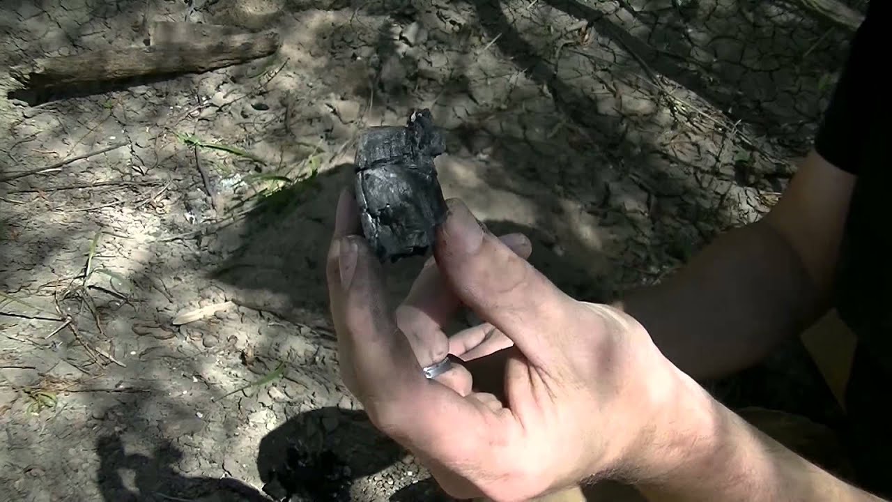 How to make an effective filter out of natural material and trash ...