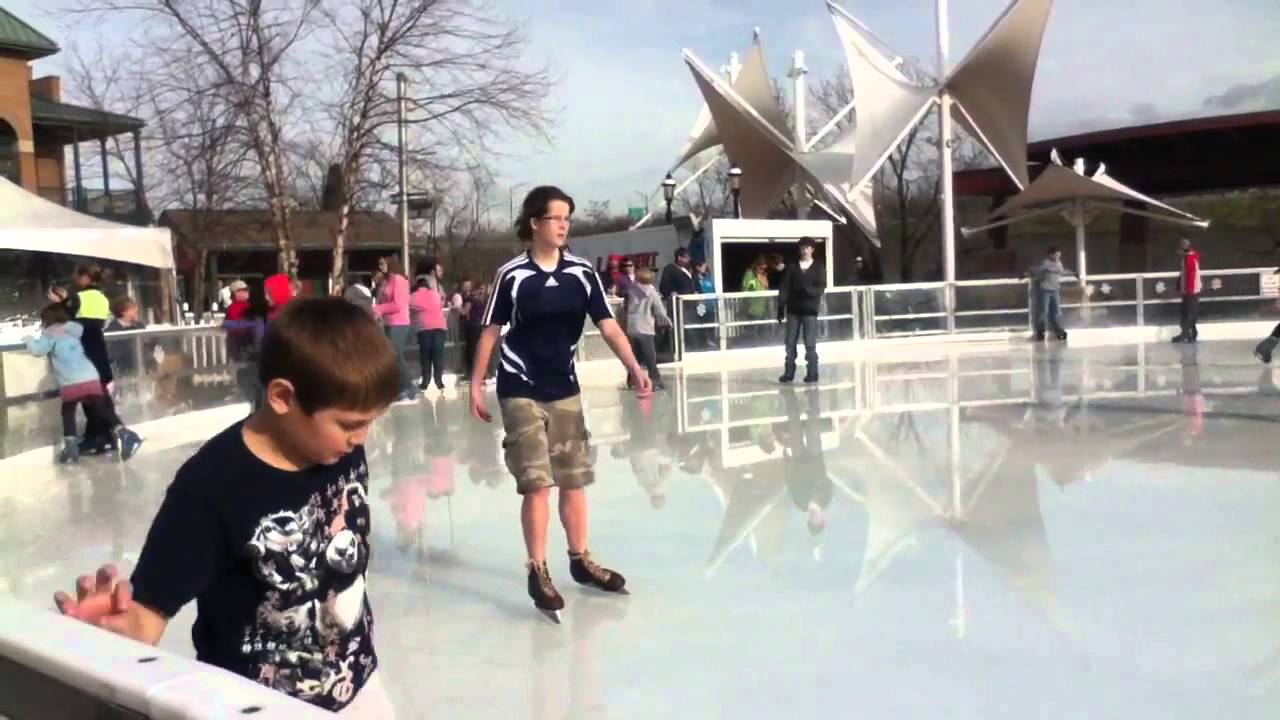 Cuyahoga Falls River Square Ice Rink Grand Opening 2011 - YouTube