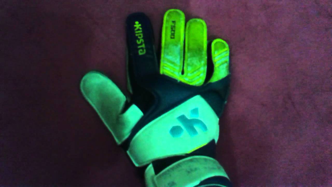 How To Make Your Goalkeepers Gloves Sticky YouTube how-to-make-your-goalkeepers-gloves-sticky-youtube