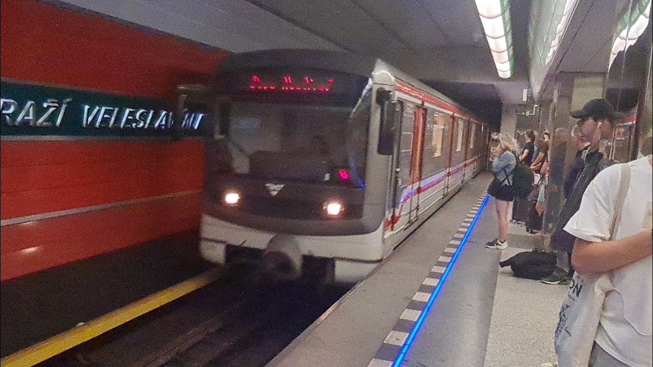 Prague Metro 81-71M arrives at Nadrazi Veleslavin - YouTube