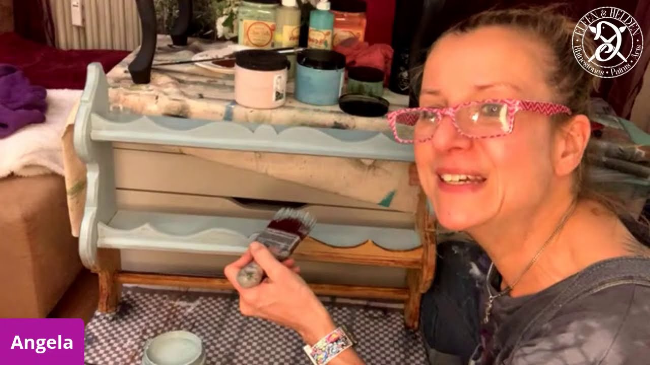 #LIVE in English 🙋‍♀️ - Painting with Angela – Let’s give an outdated ...