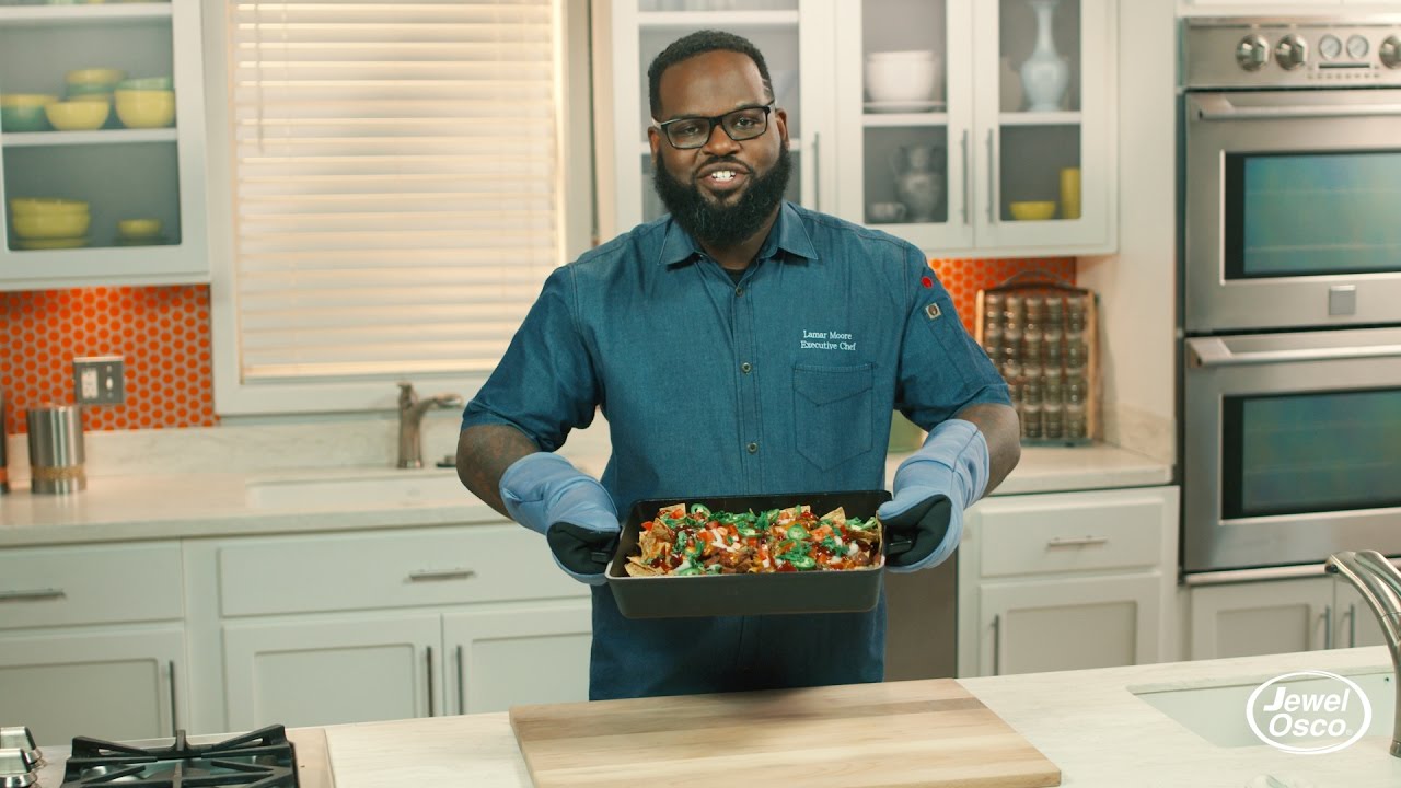Lamar Moore- BBQ Brisket Nachos - YouTube