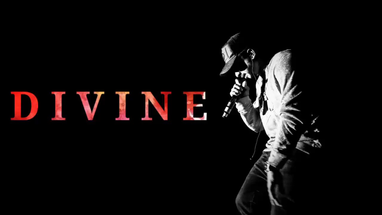 Divine Ft D'Evil, Shah Rule & Aavrutti Vibe hai (Lyrics) - YouTube