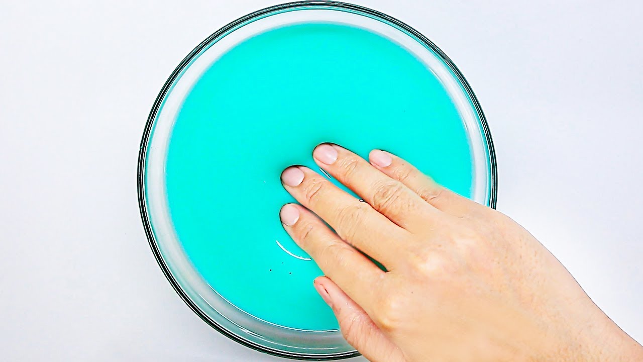【ASMR】Making Cyan Slime! 接着剤ホワイトでシアンスライムを作る【音フェチ】 - YouTube