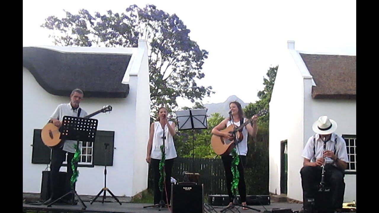 Bejazzled Christmas Carols at the Ambagswerf - YouTube