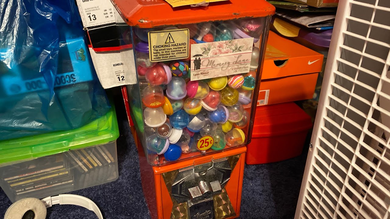THE OFFICIAL TIM o BEAR VENDING MACHINE - YouTube