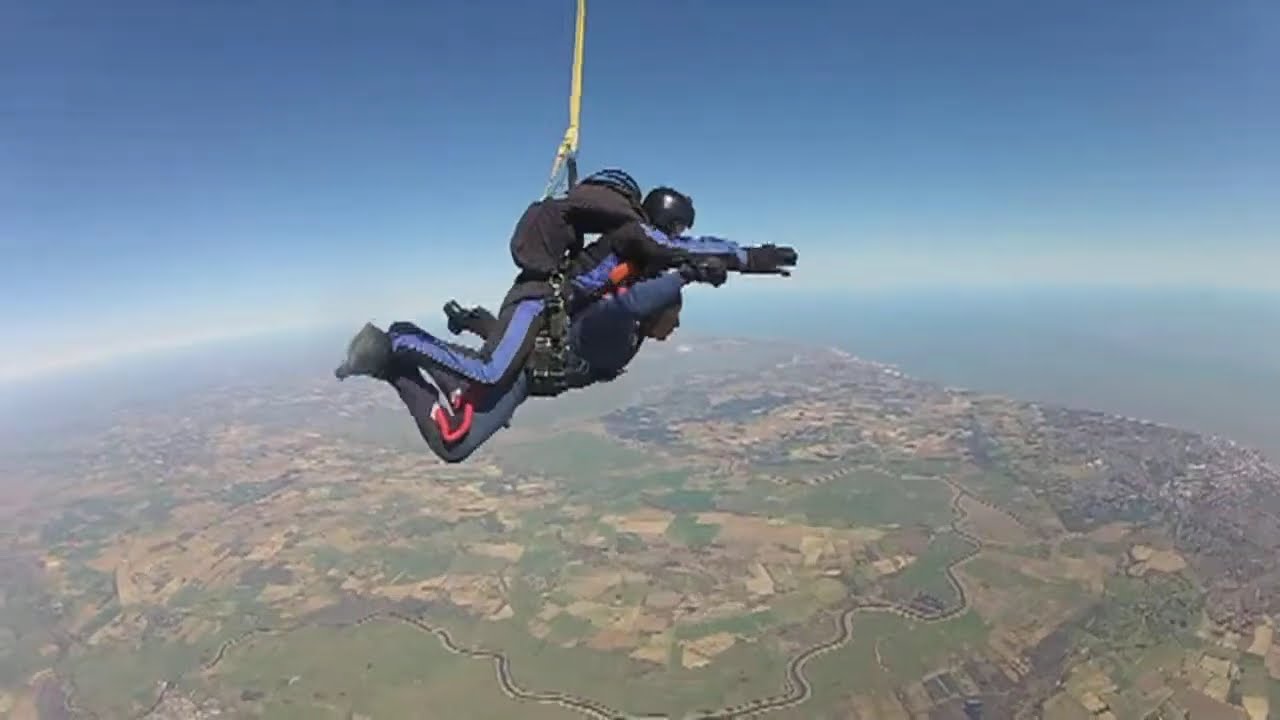 Knine Skydive Beccles - YouTube