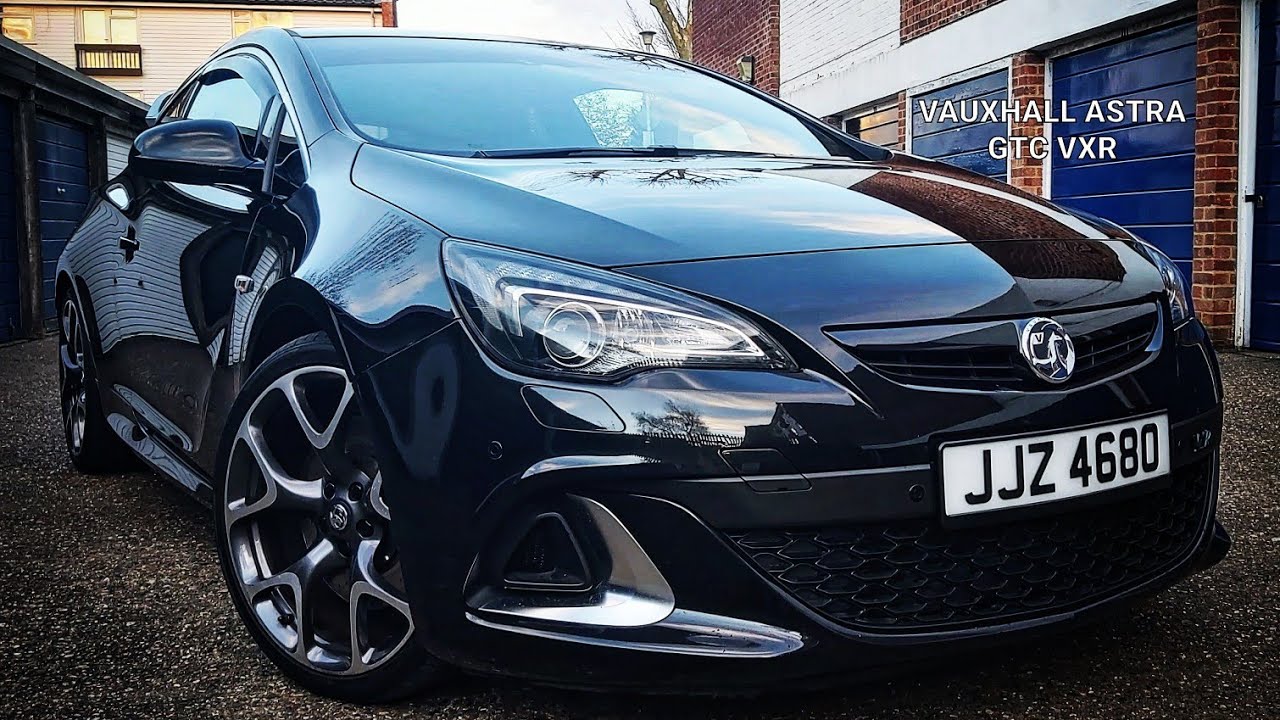 Vauxhall Astra GTC VXR - YouTube