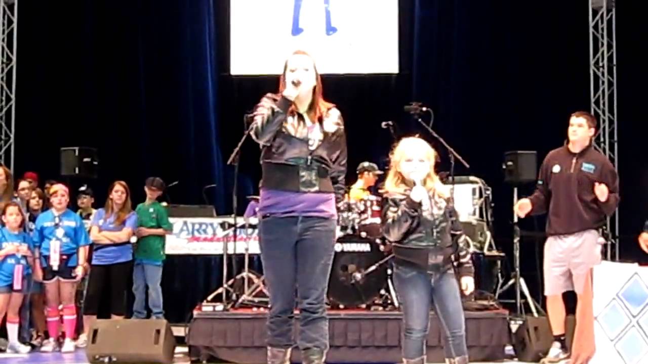 Kimbery and Hannah: Thon 2010 Talent Show - YouTube