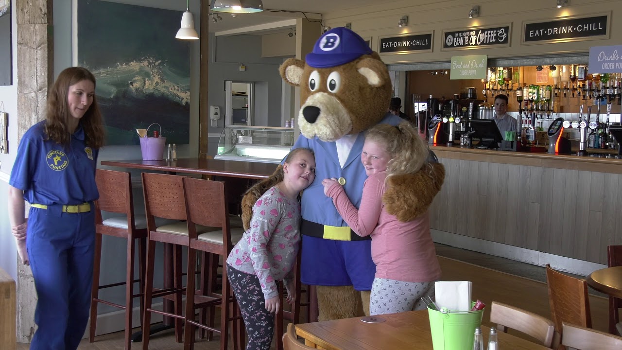 Seaside Squad: Rory & Bradley Haven Holidays. - YouTube