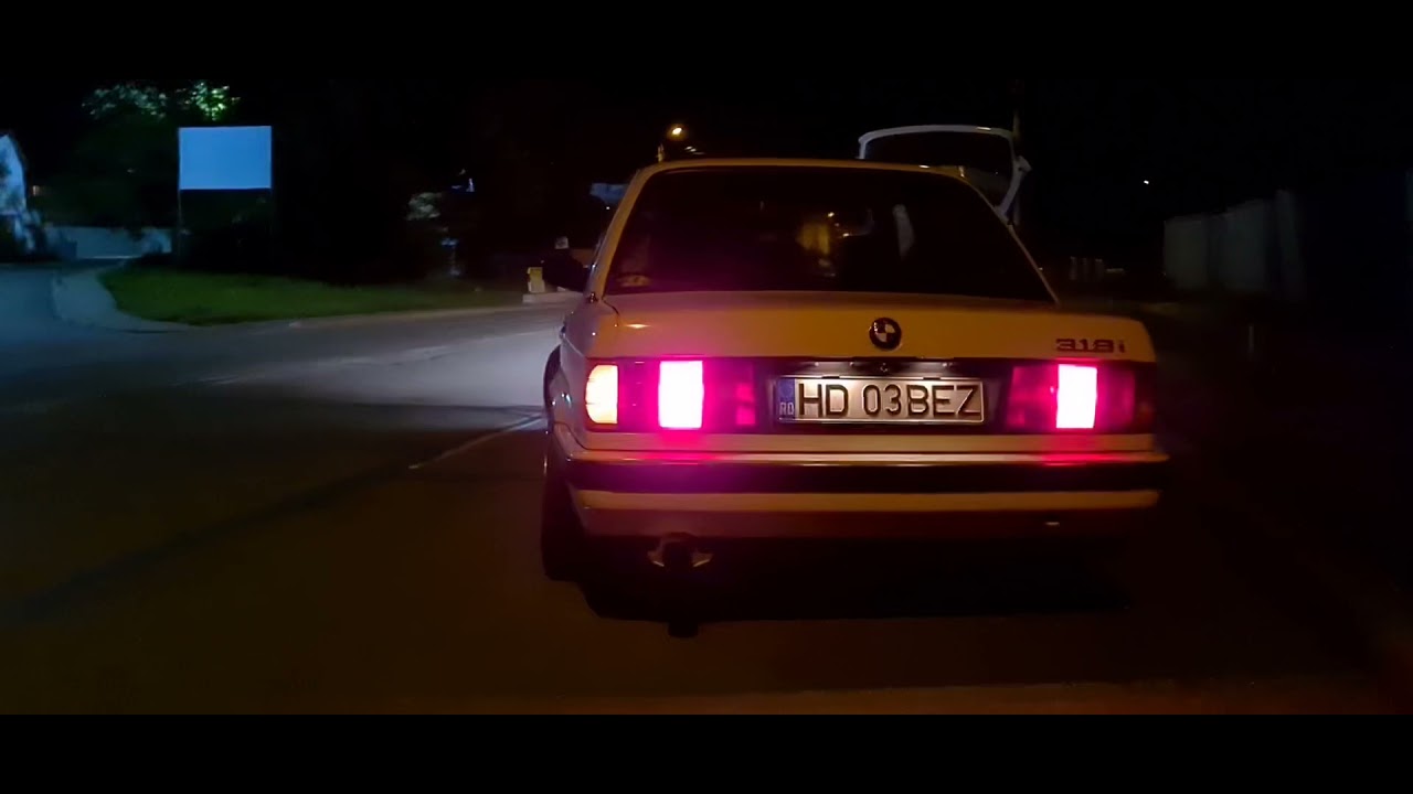 Bmw e30 318i automatic borla exhaust - YouTube