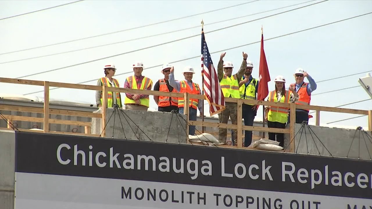 First monolith complete on replacement lock at the Chickamauga Dam ...