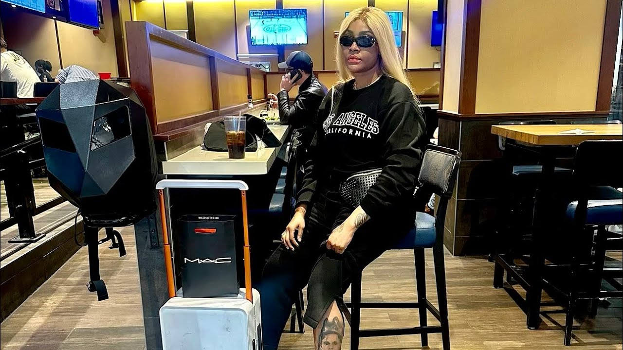 Welcome back Legit queen - YouTube