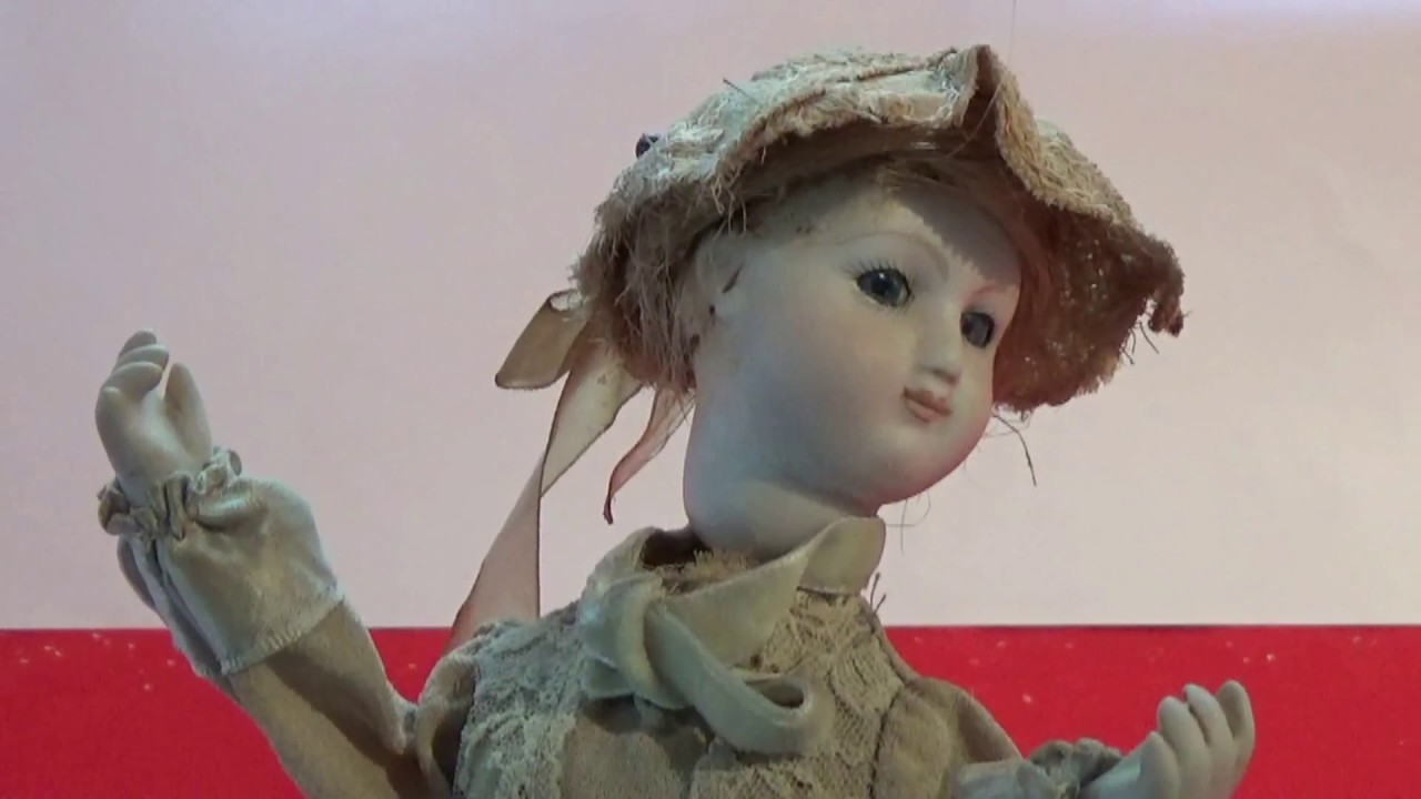 Female doll automaton - YouTube