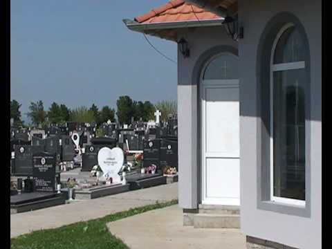 Novi Slankamen groblje - YouTube