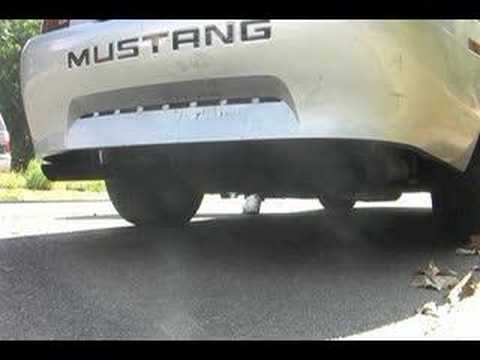 Mustang 1999 3.8 V6 35th Anniversary - YouTube