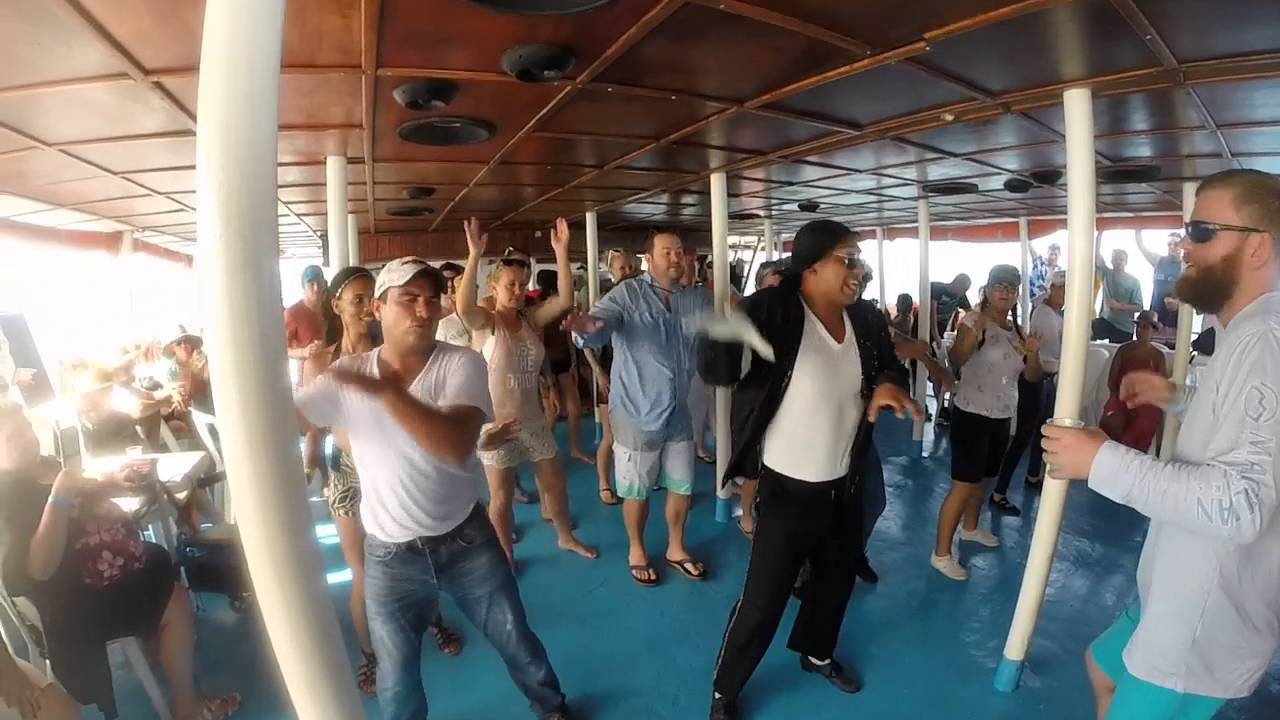 Boat dance 4 - YouTube
