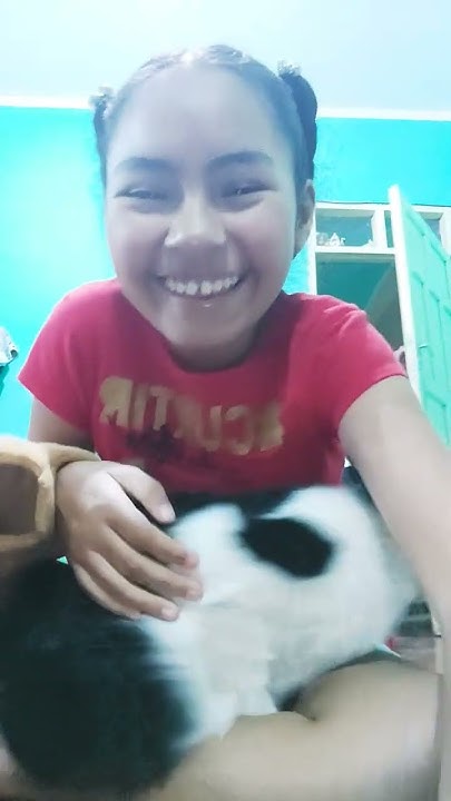 Apt con mi gatita - YouTube