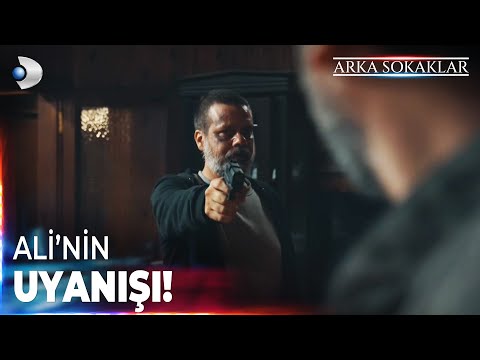 Hayatını Geri Almak Ali'nin Elinde!  #ArkaSokaklar Özel Klip